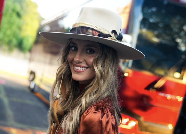 Lainey Wilson Releases More Details About Her Louisiana-Inspired ...