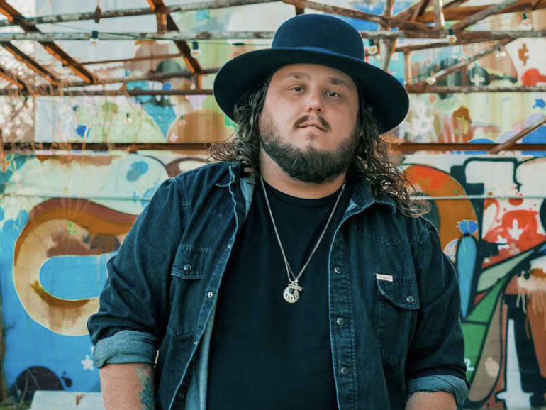 Tanner Usrey Announces Debut Album "Crossing Lines," Releases Title Track