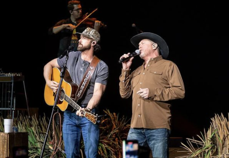 WATCH: Riley Green and Tracy Lawrence Honor Toby Keith With Performance ...