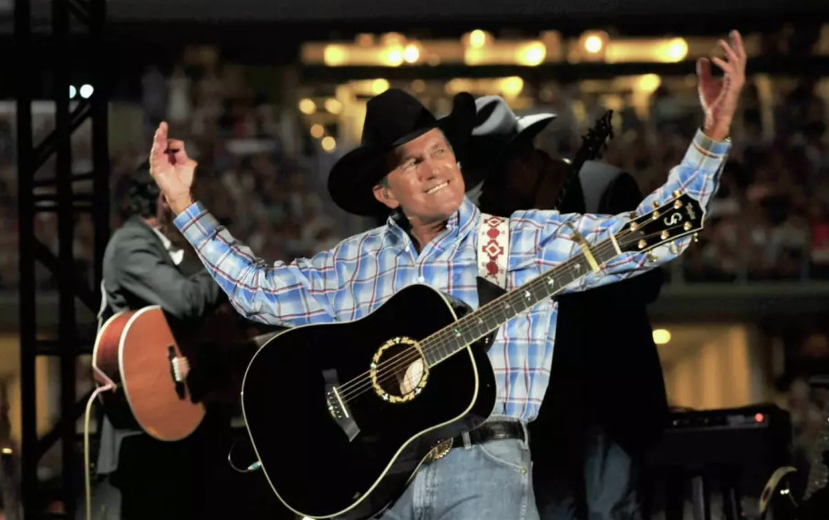 George Strait Breaks Record For the Largest Concert Attendance in ...