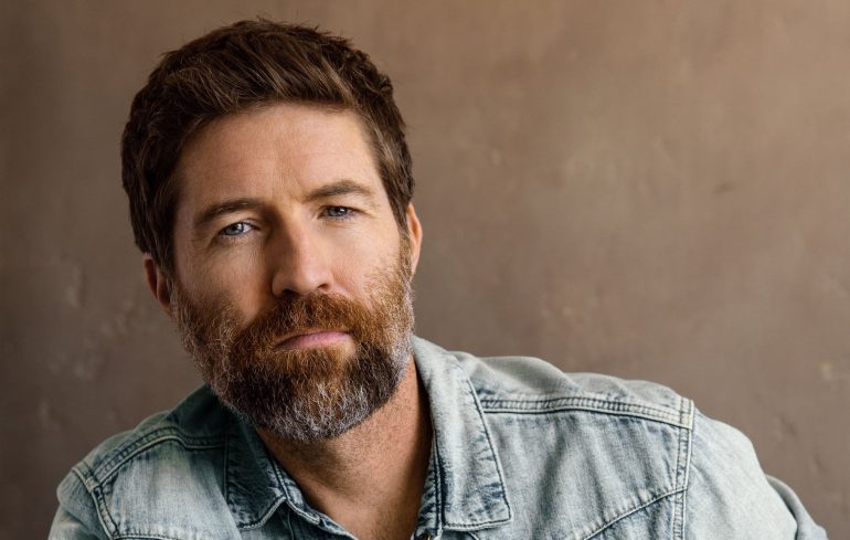Josh Turner Announces He's Hittin' The Road On the 'This Country Music ...